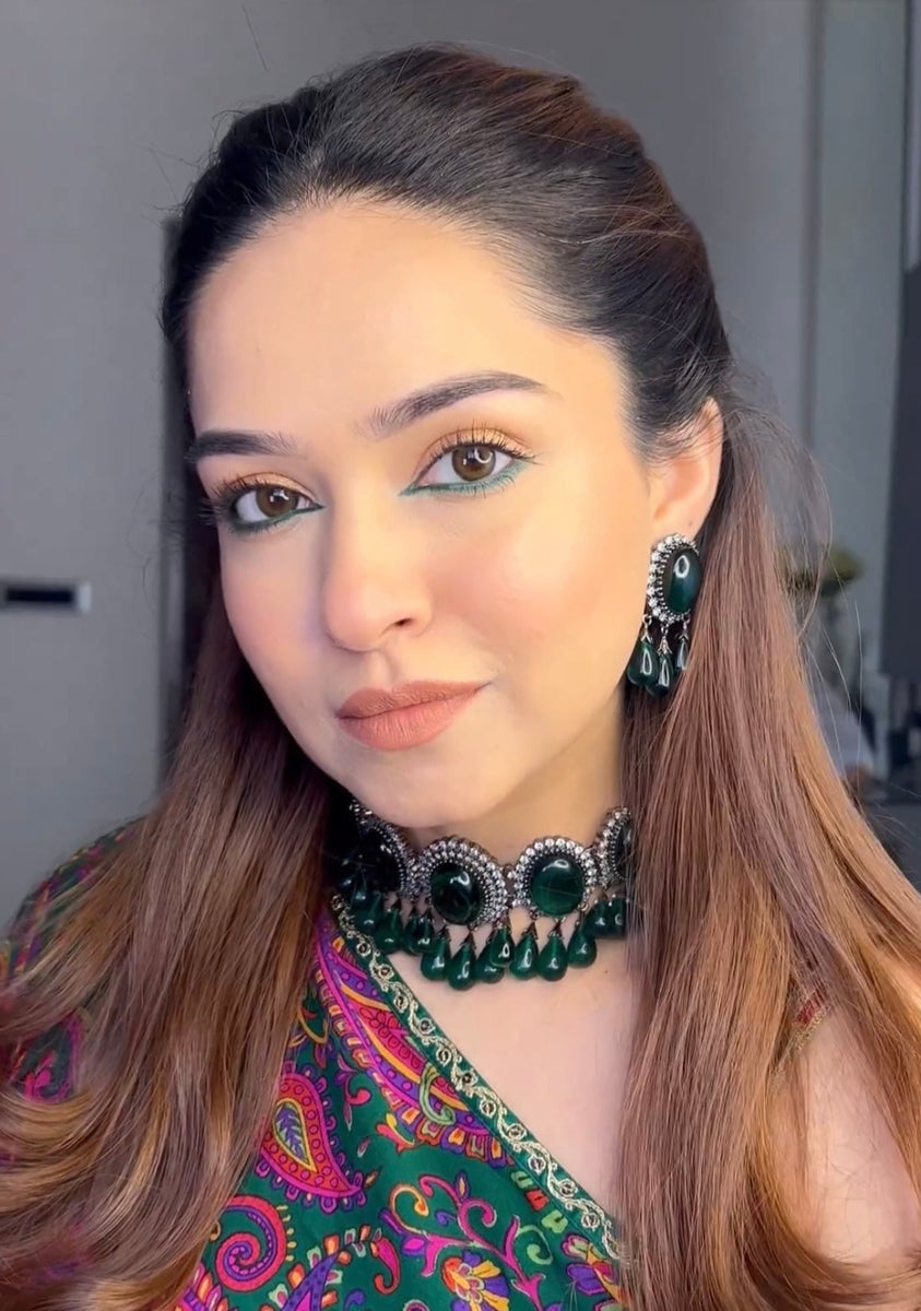 Modern maharani emerald green choker set – Zevar King